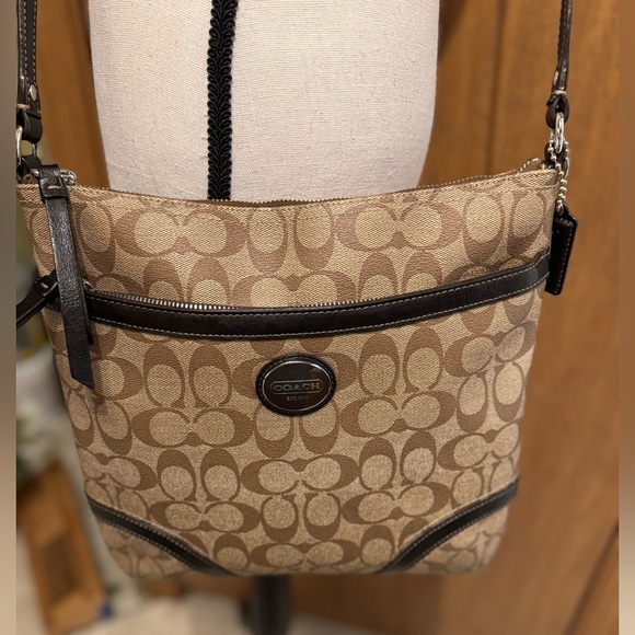 Coach | Bags | Coach Heritage Peyton Signature File Bag In Brown Beige ...